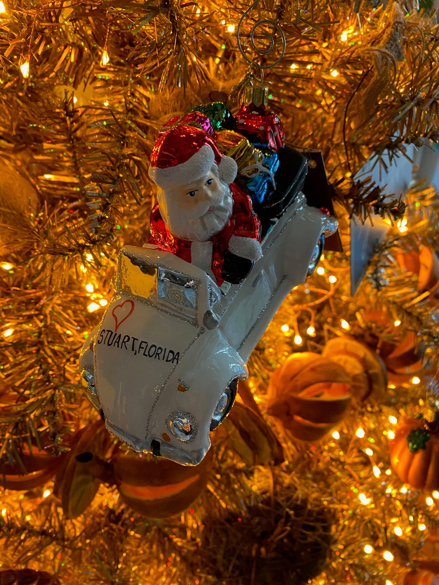 Huras Santa In Convertible Stuart Florida – Gumbo Limbo Store