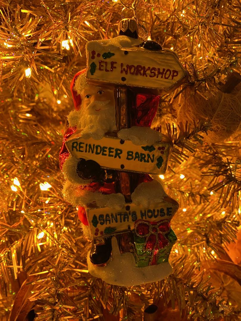 Huras Santa With Road Signs – Gumbo Limbo Store